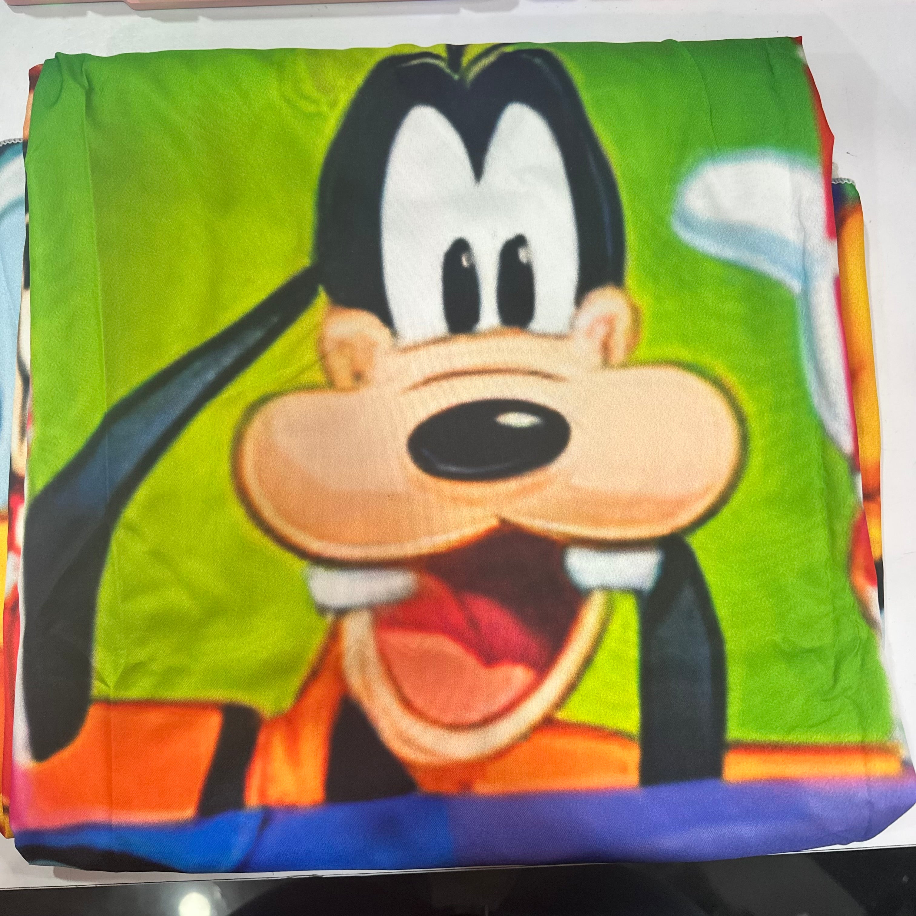 CANVAS GOOFY – Makeup And Wigs